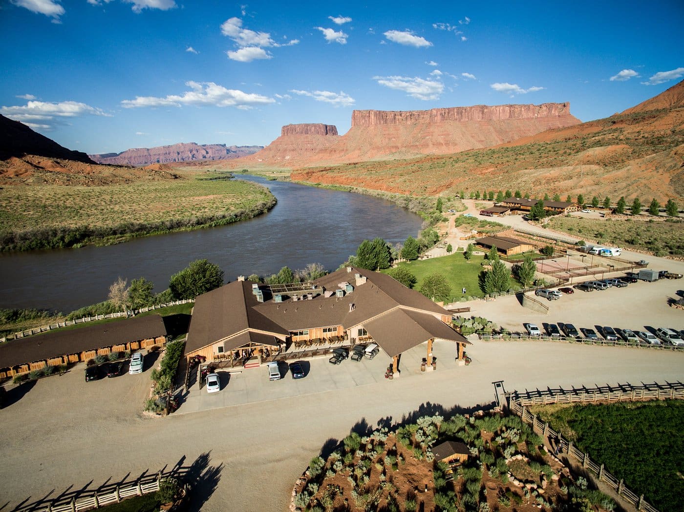 Red Cliffs Lodge - Prices & Custom Quotes : honeymoons.com